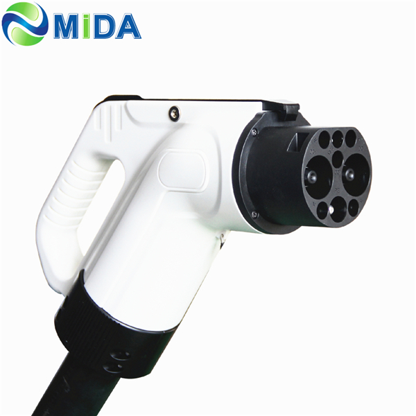 China EV charging plug 30KW Dual GBT Gun 125A 200A GB/T Plug Electric ...